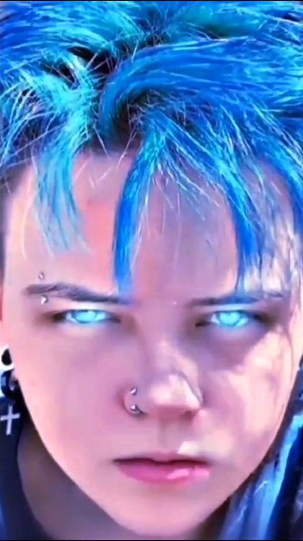 смотреть видео онлайн от ЯРИК | Вертикальные ролики в хорошем качестве на Yappy